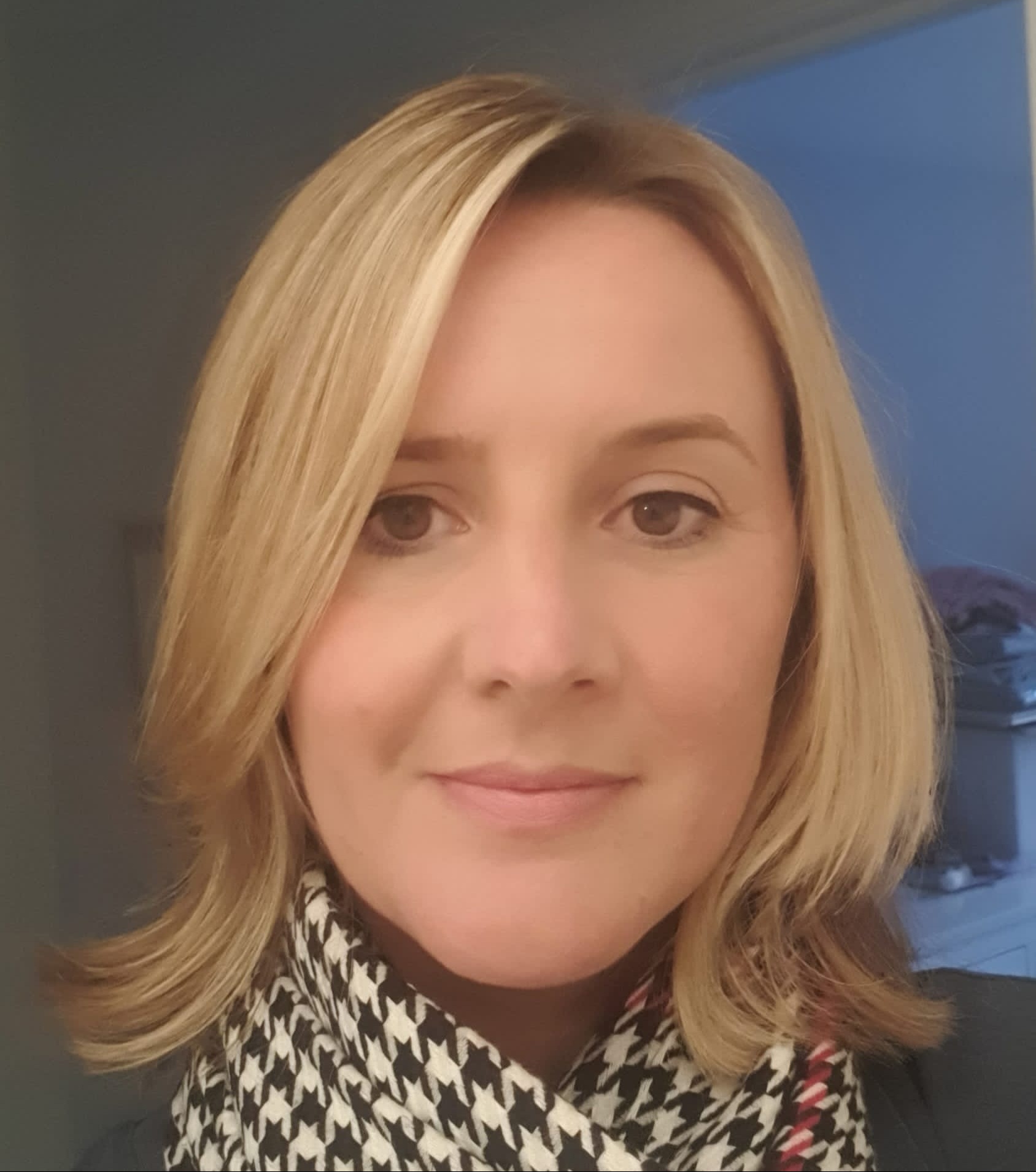 Jenny Winsland | Humanities Division